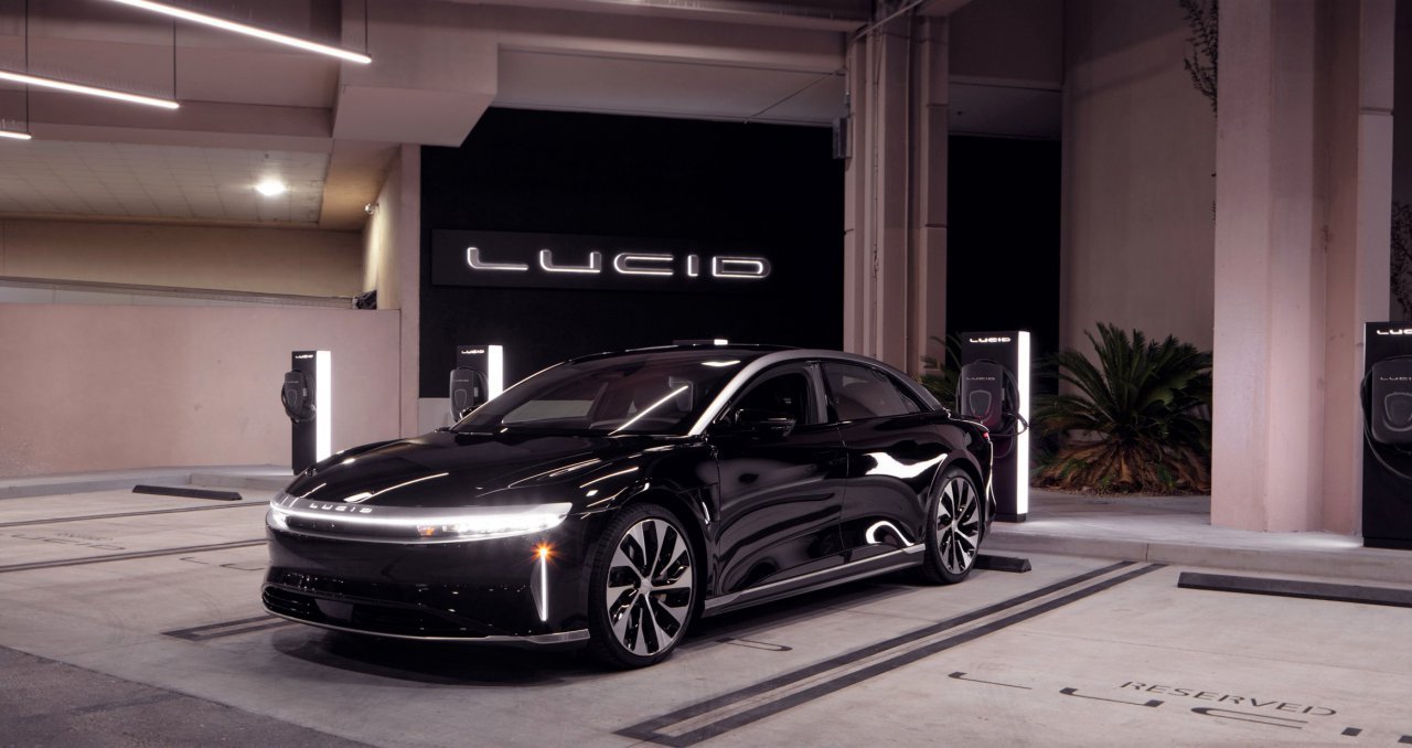 We visit a Lucid Motors electric-vehicle showroom | – revRebel