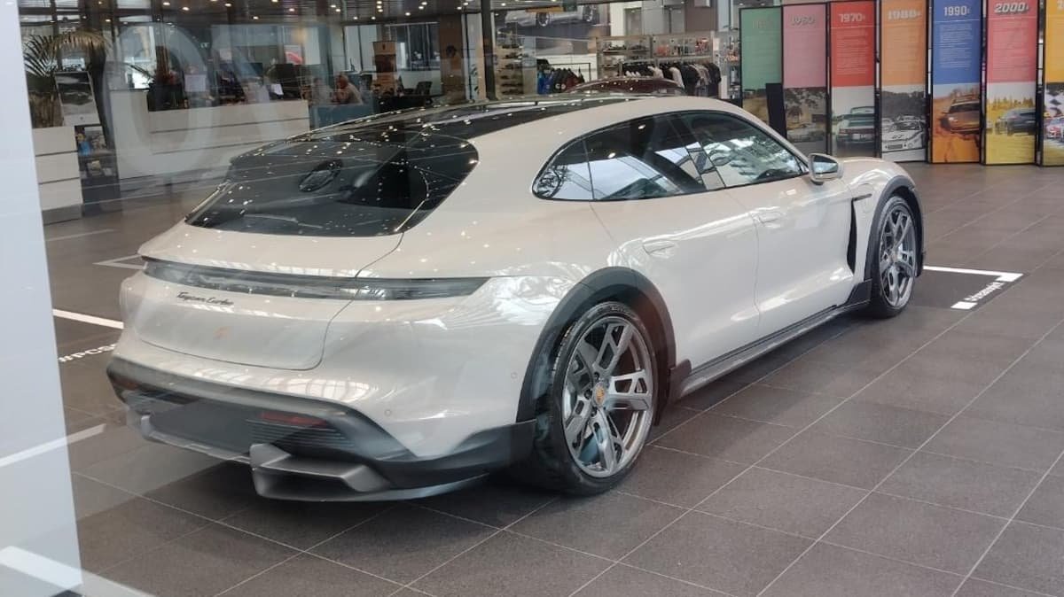 2022 Porsche Taycan Cross Turismo electric wagon arrives in Australia ...