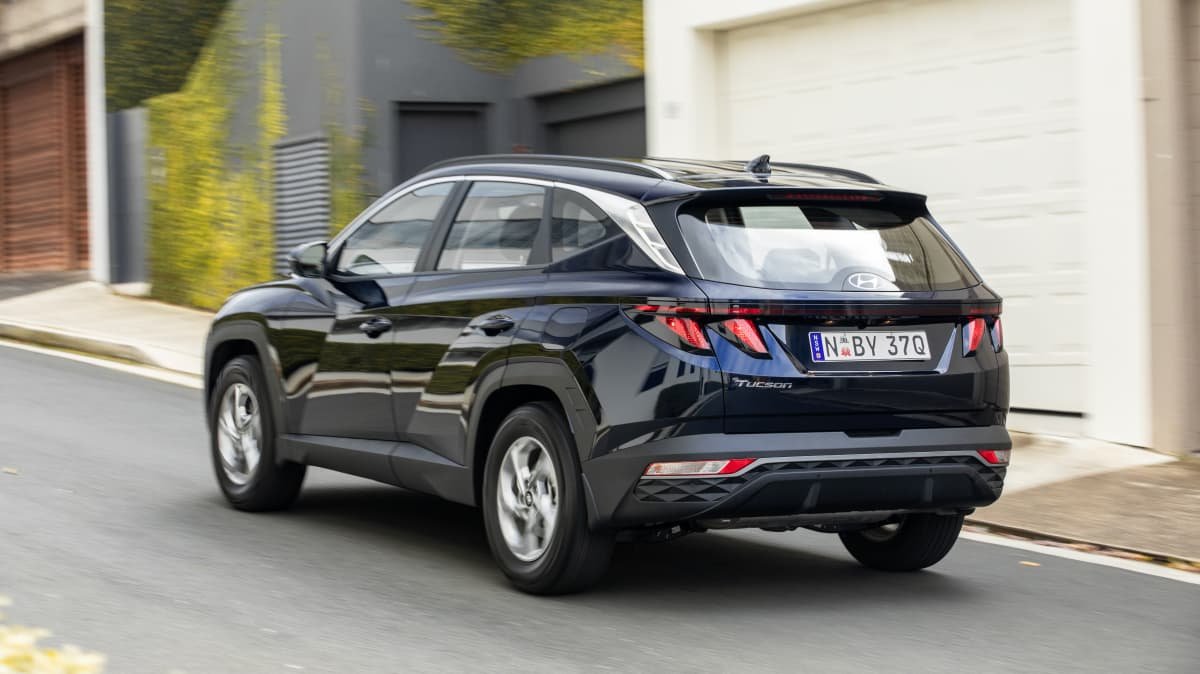 2021 Hyundai Tucson 2WD v Mazda CX-5 Maxx Sport 2WD comparison – revRebel