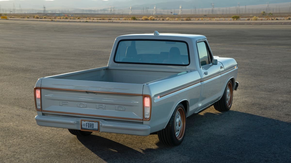 Ford debuts ‘Eluminator’ electric crate motor – revRebel