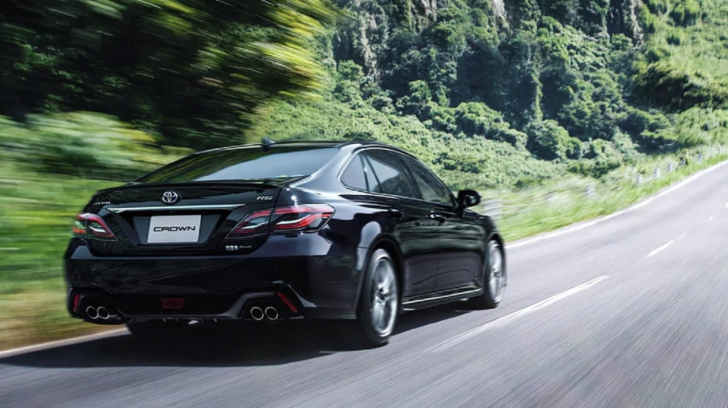 Toyota hands out four dramatic new Crowns for iconic model – revRebel