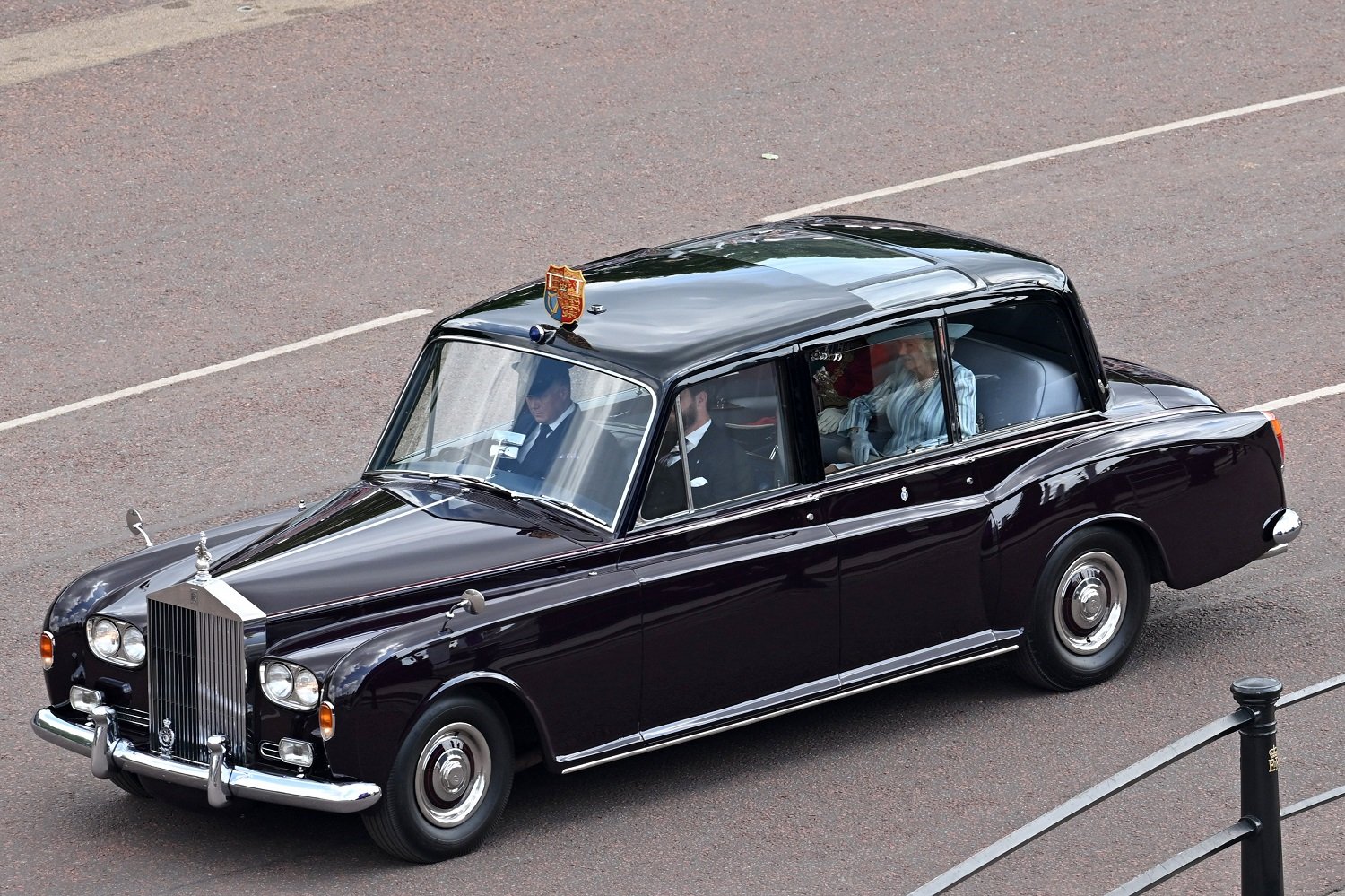 British to the end: A look back at Queen Elizabeth II’s cars – revRebel