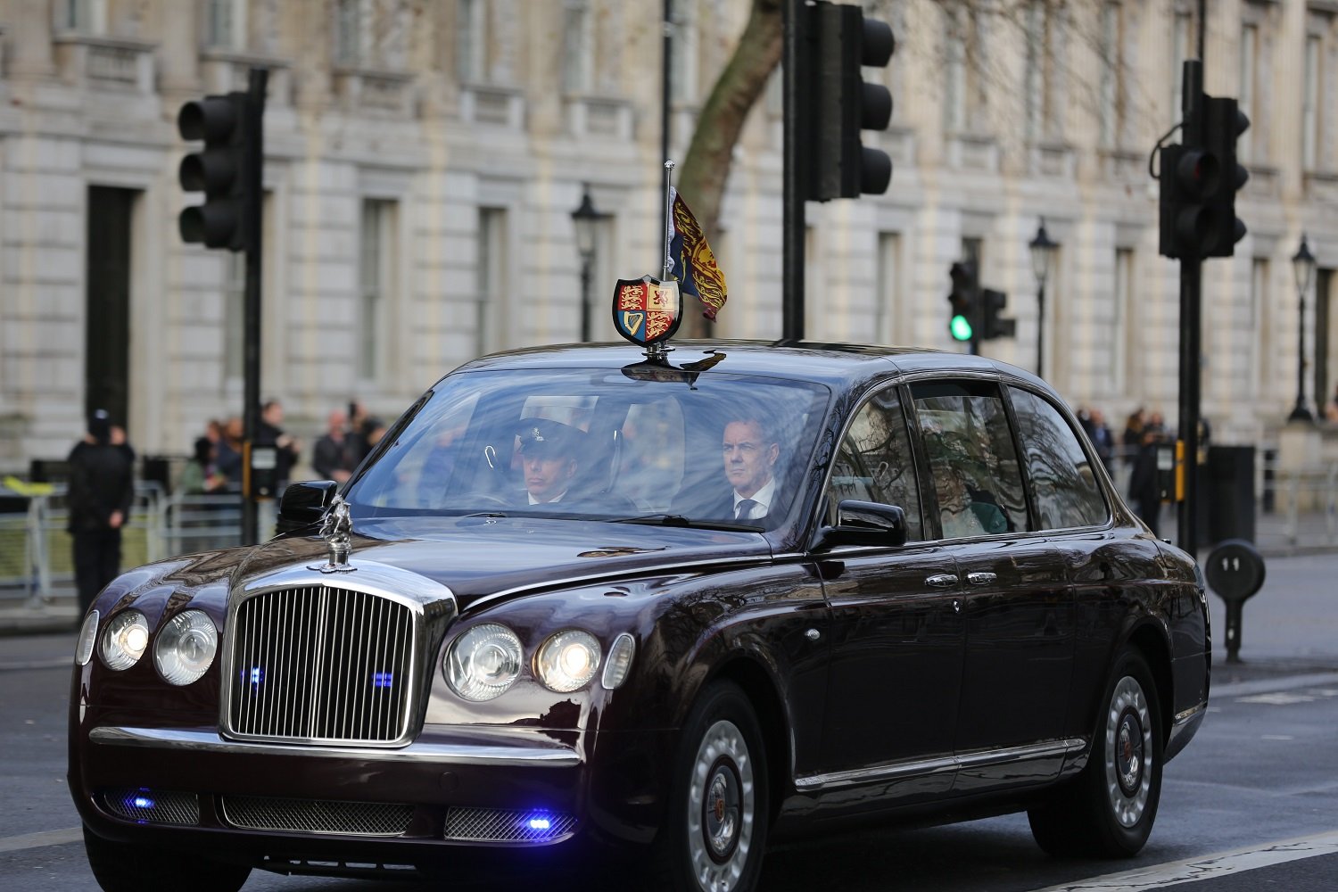 British to the end: A look back at Queen Elizabeth II’s cars – revRebel