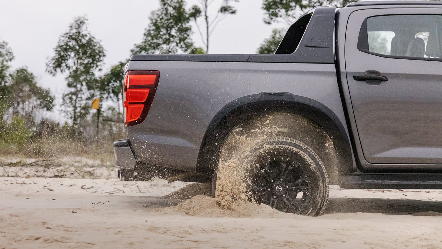 How to drive on sand: tips and tricks – revRebel