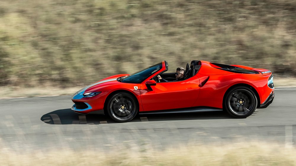 Ferrari’s Hybrid 296 GTS is a Drop-Top Supercar You Can Drive Daily ...