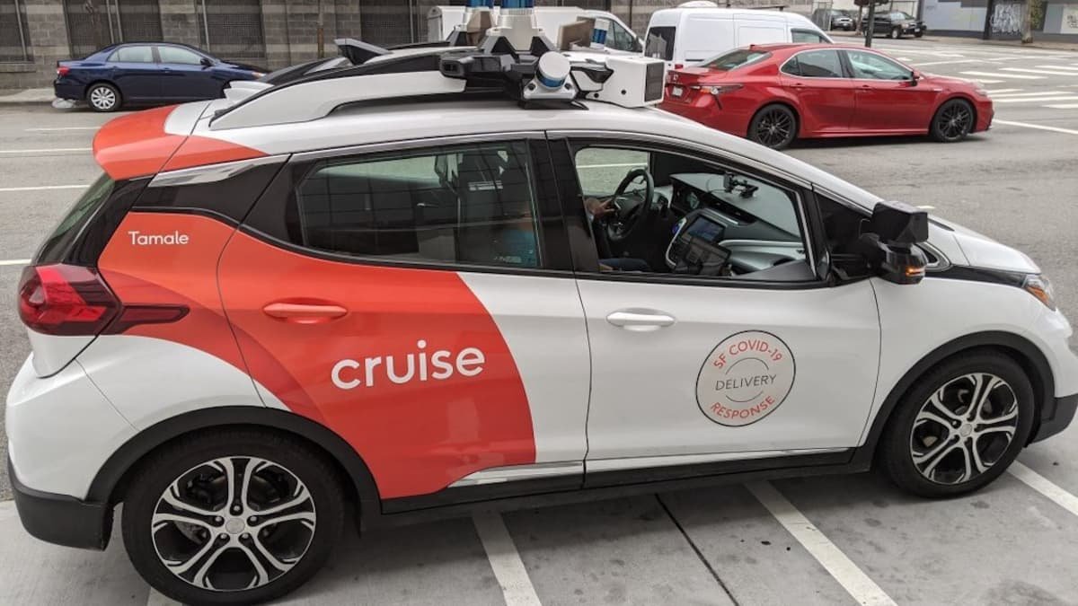 US road safety regulator launches probe into autonomous taxis – revRebel