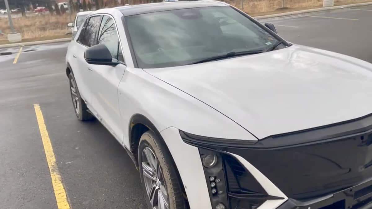 Video: Electric Cadillac Lyriq prototype in right-hand-drive as ...
