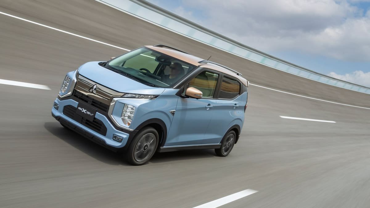 Mitsubishi EK-X electric car, Delica and Xpander people-movers under ...