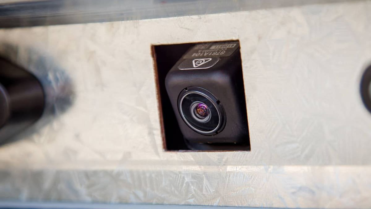 Australian Government mandates reversing cameras, sensors in new ...