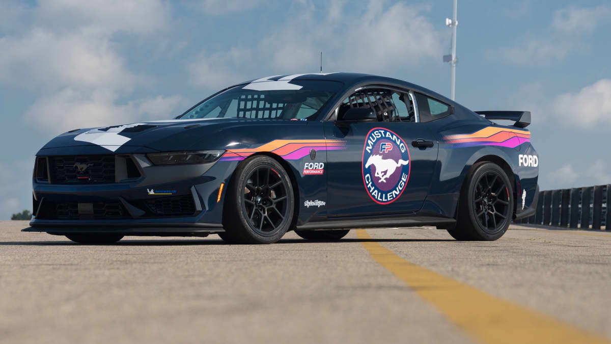 Ford Mustang Dark Horse R one-make racing series launches – revRebel