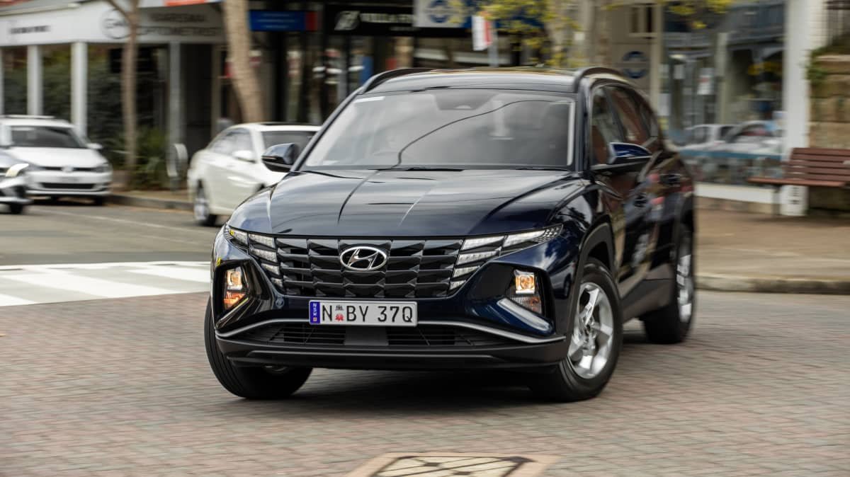 2021 Hyundai Tucson 2WD v Mazda CX-5 Maxx Sport 2WD comparison – revRebel