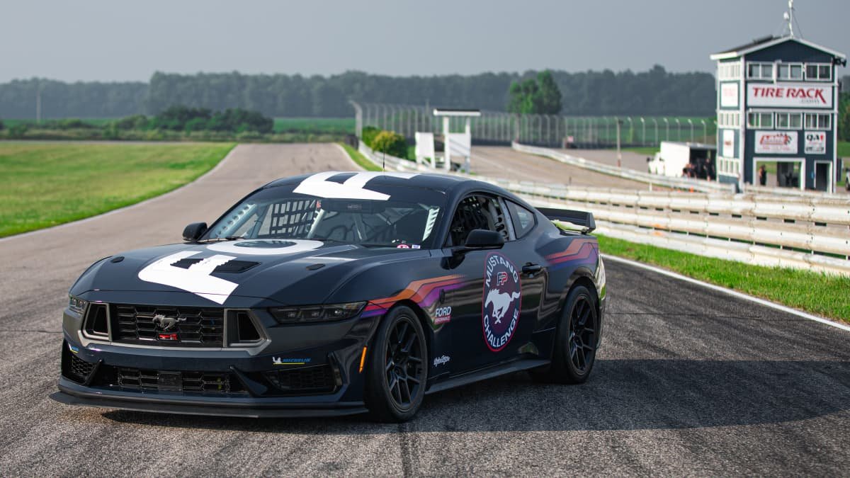 Ford Mustang Dark Horse R one-make racing series launches – revRebel