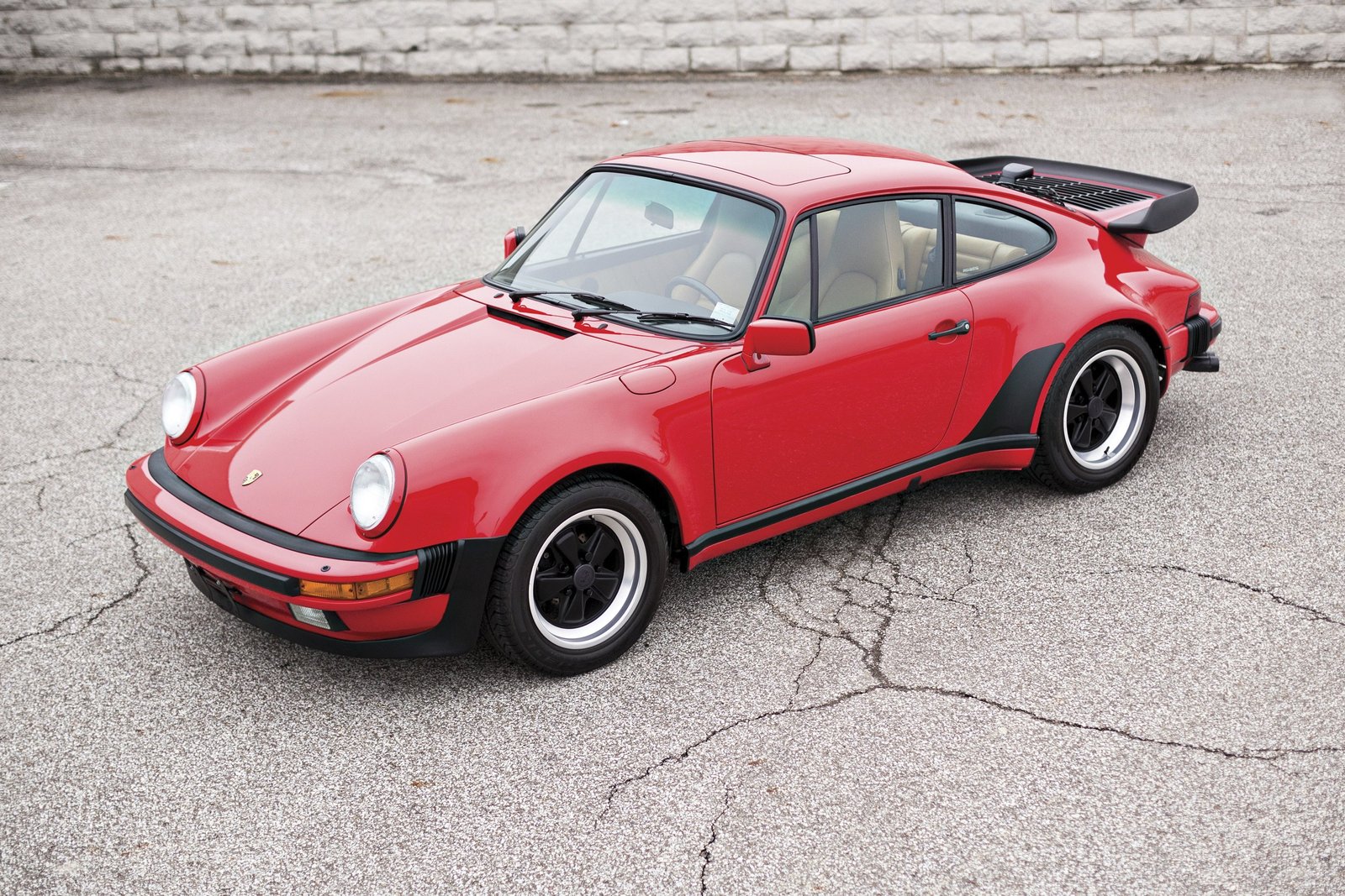 Lanzante’s Next RestoMod Project Involves 930 Porsche 911s – revRebel
