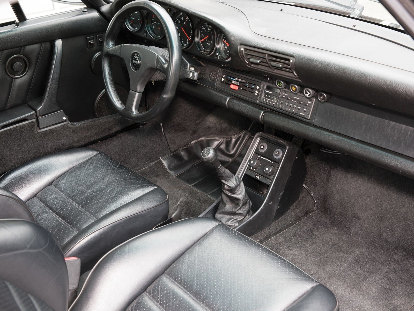 Porsche 911 Turbo ’Ruf CTR’ – revRebel