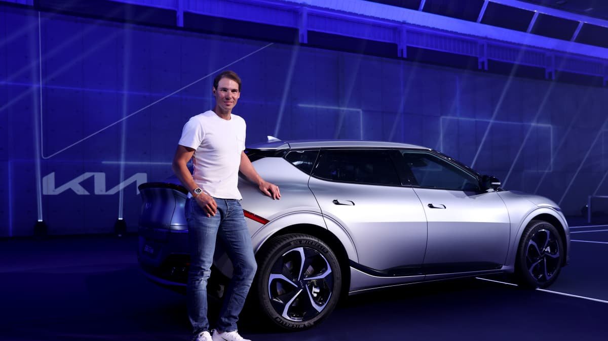 Rafael Nadal now drives a Kia electric car – revRebel