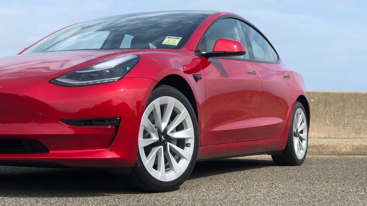 2022 Tesla Model 3: Fact sheet – revRebel