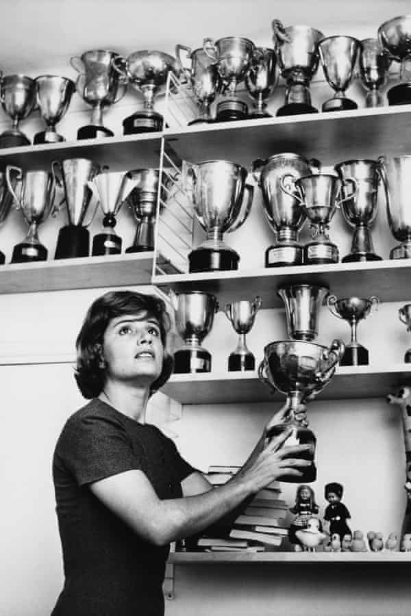 The first woman to race in a Formula 1 – revRebel