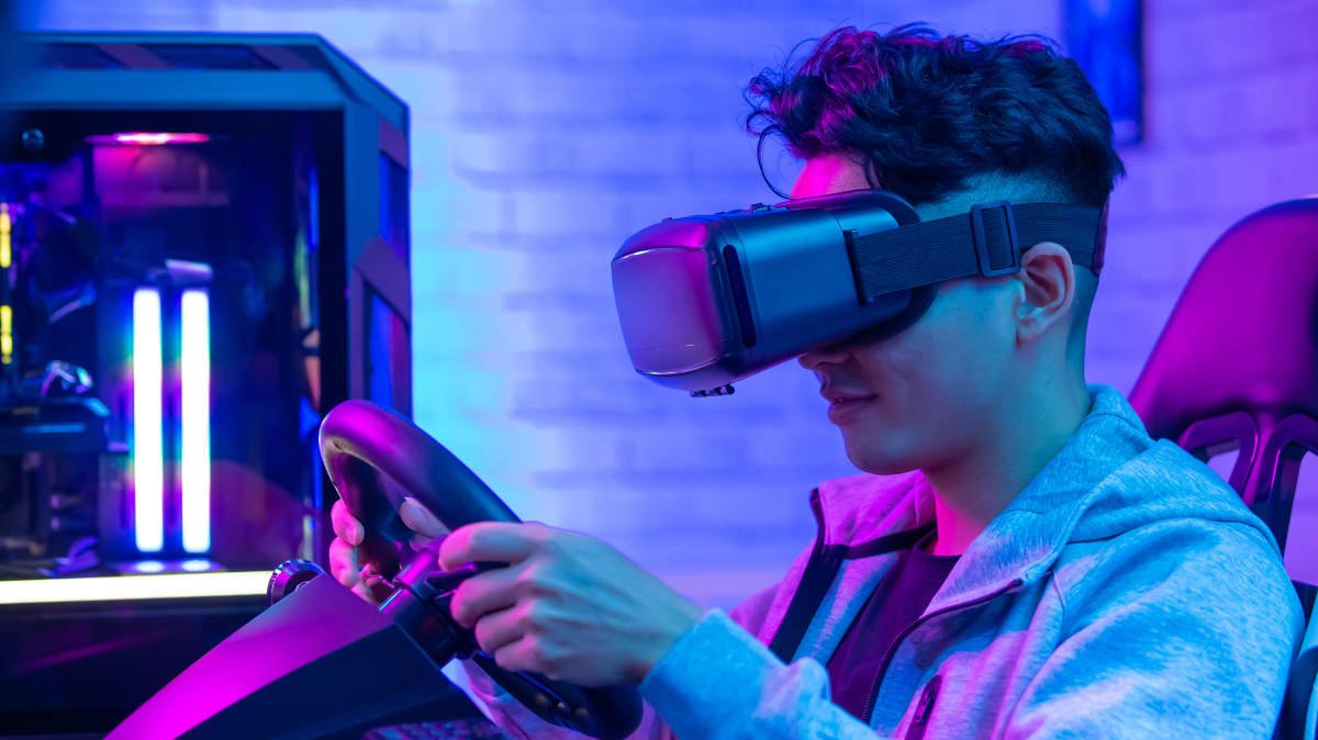Virtual reality key to real-world car safety – revRebel
