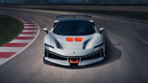Watch a Guided Tour of the New 1,016 HP Ferrari SF90 XX Stradale – Robb ...