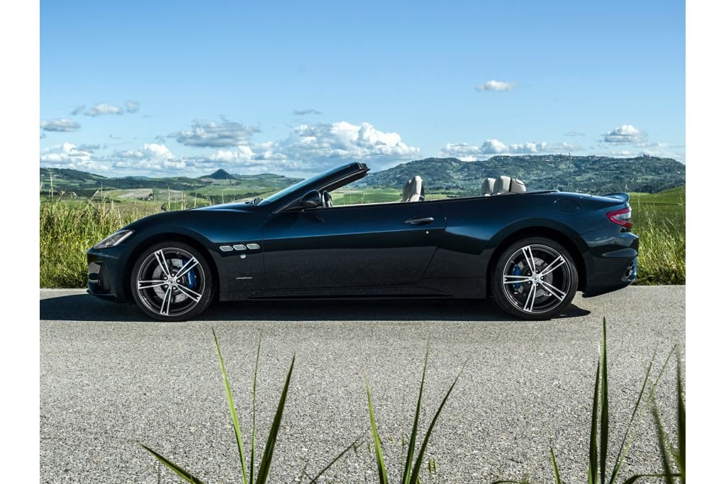 What Does It Cost to Fill Up a 2018 Maserati GranTurismo Convertible ...